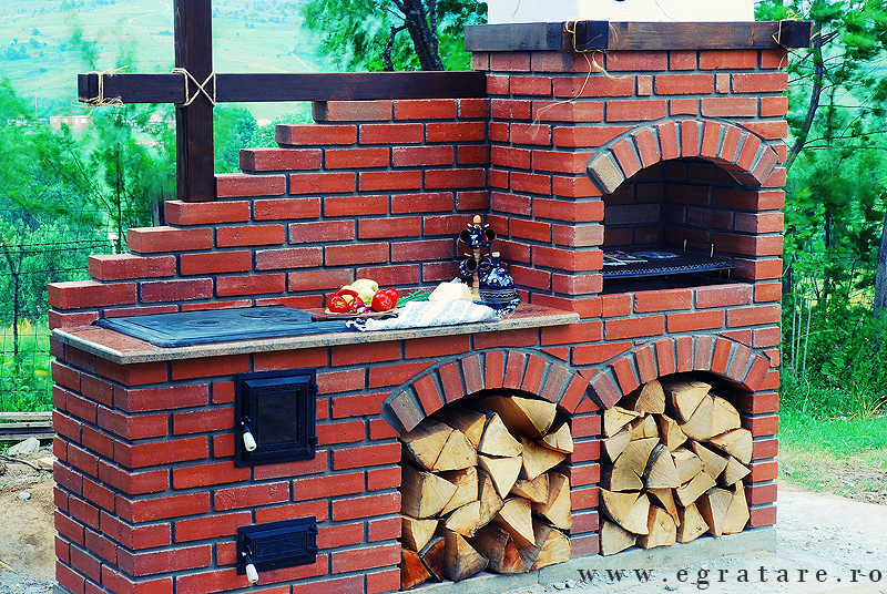 Gratar de gradina - Bucatarie de vara din caramida